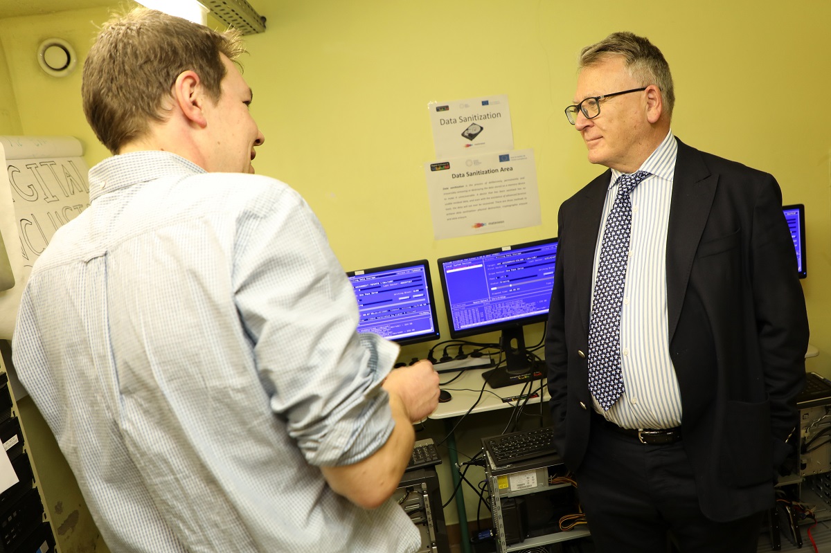 Nicolas Schmit au Luxembourg : sous le signe de l’UE et de l’inclusion ...